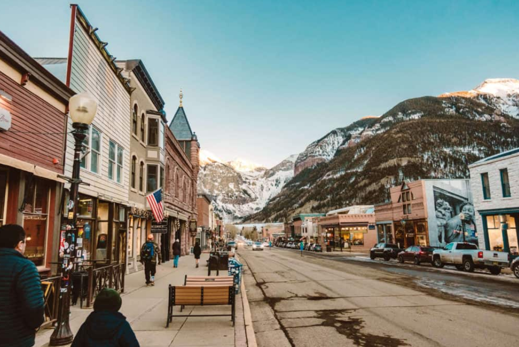 Why Stay in the Town of Telluride During Ski Season? - Curate Telluride